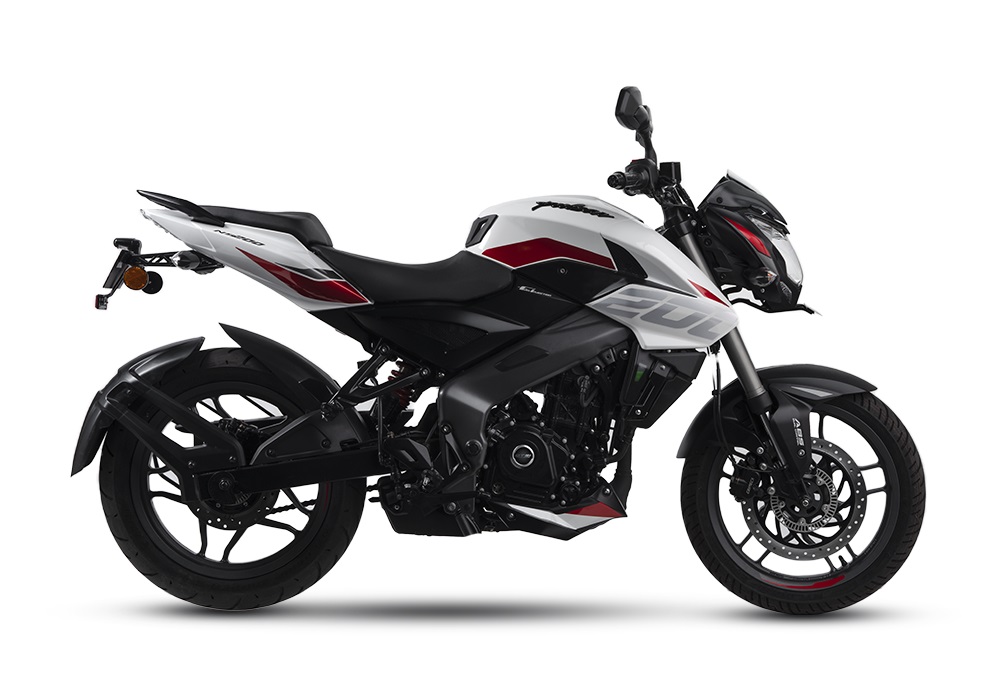 Bajaj Pulsar NS200: Power-packed Street Fighter – The Wheel Machine